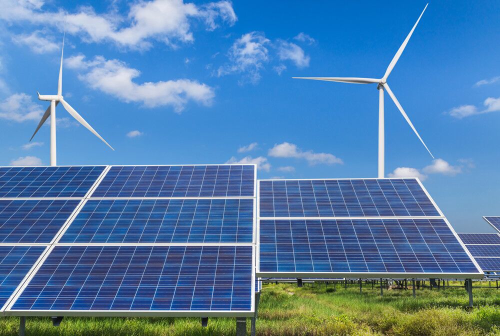 Comparing Solar Power Plants vs. Wind Farms: Which is More Efficient?